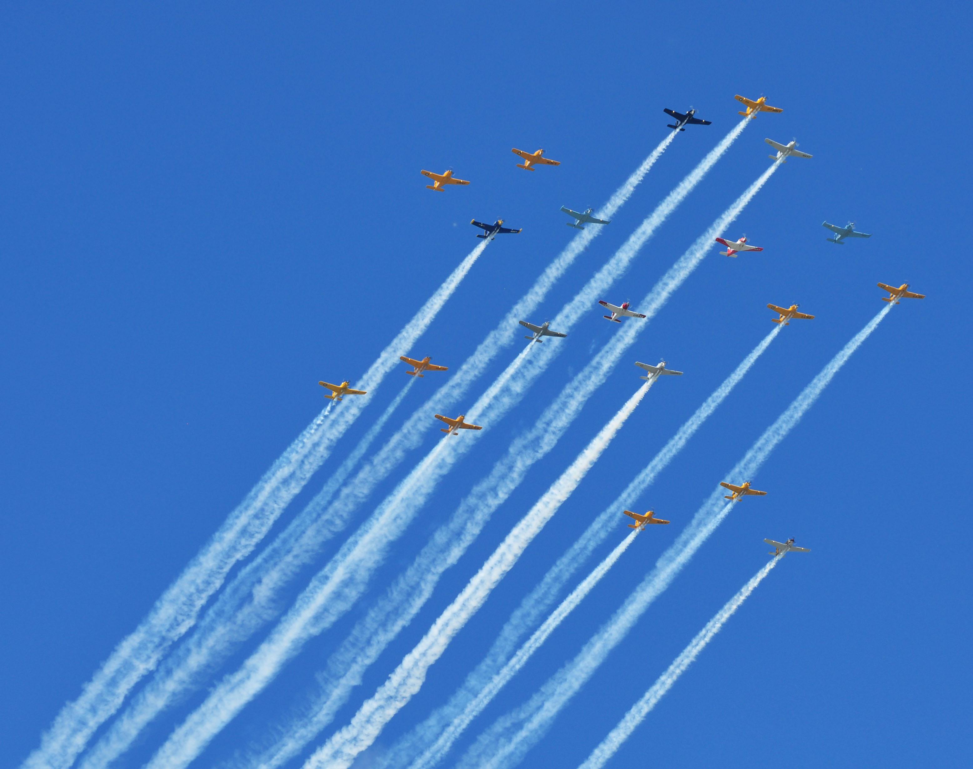 EAA AirVenture airshow awesomeness