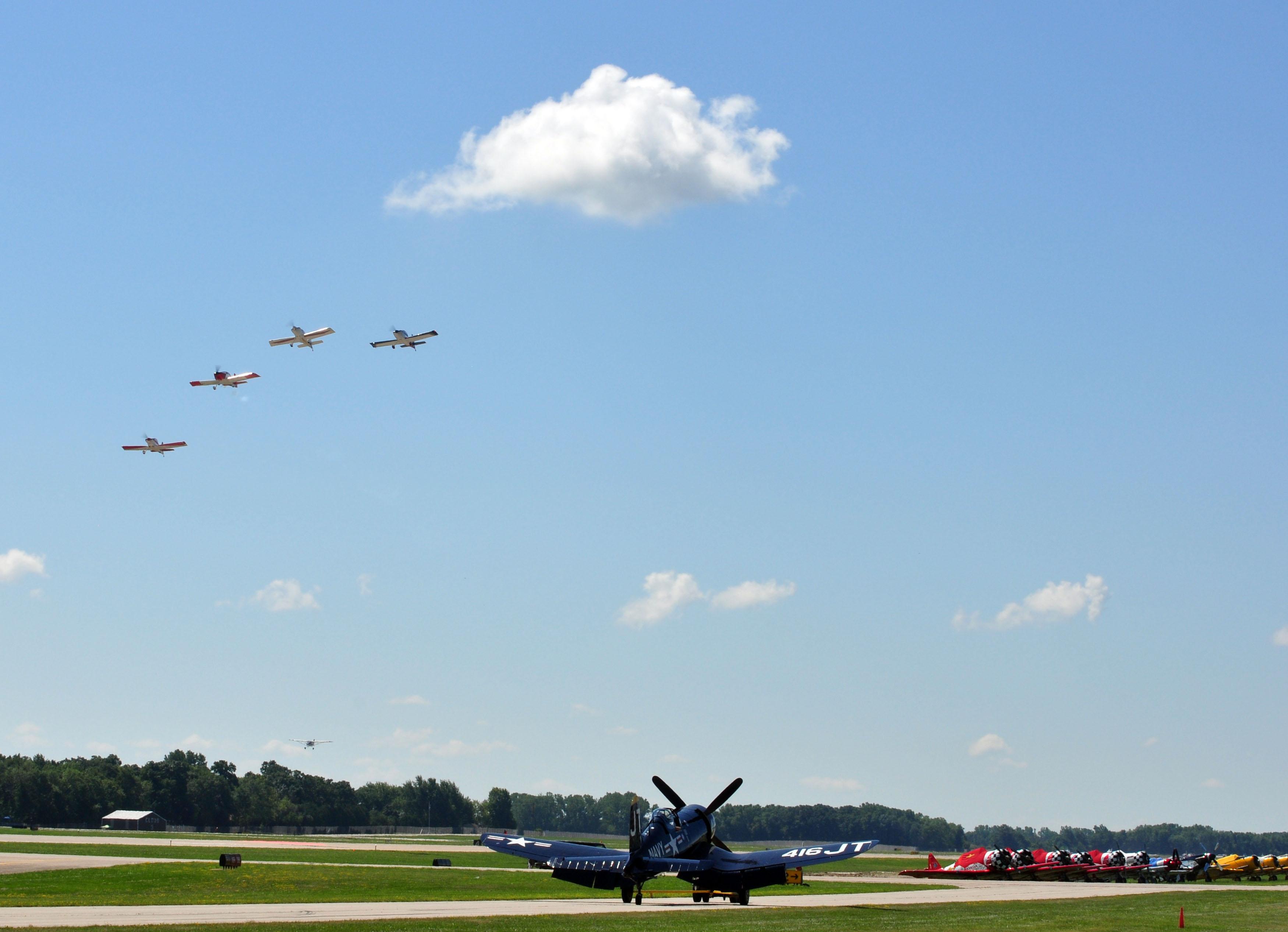 RV-6 30th anniversary formation and West Coast Ravens at EAA AirVenture