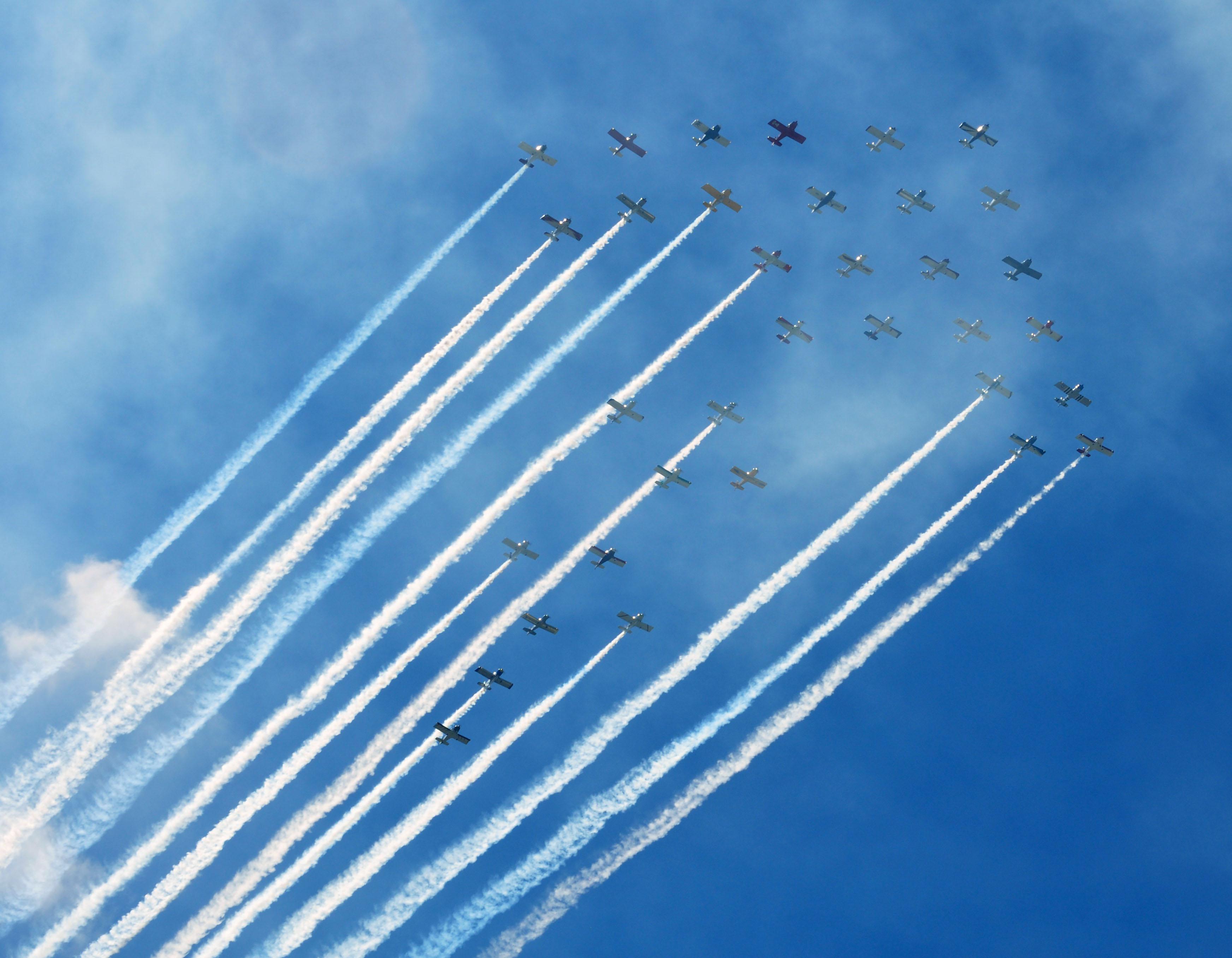 RV-6 30th anniversary formation and West Coast Ravens at EAA AirVenture