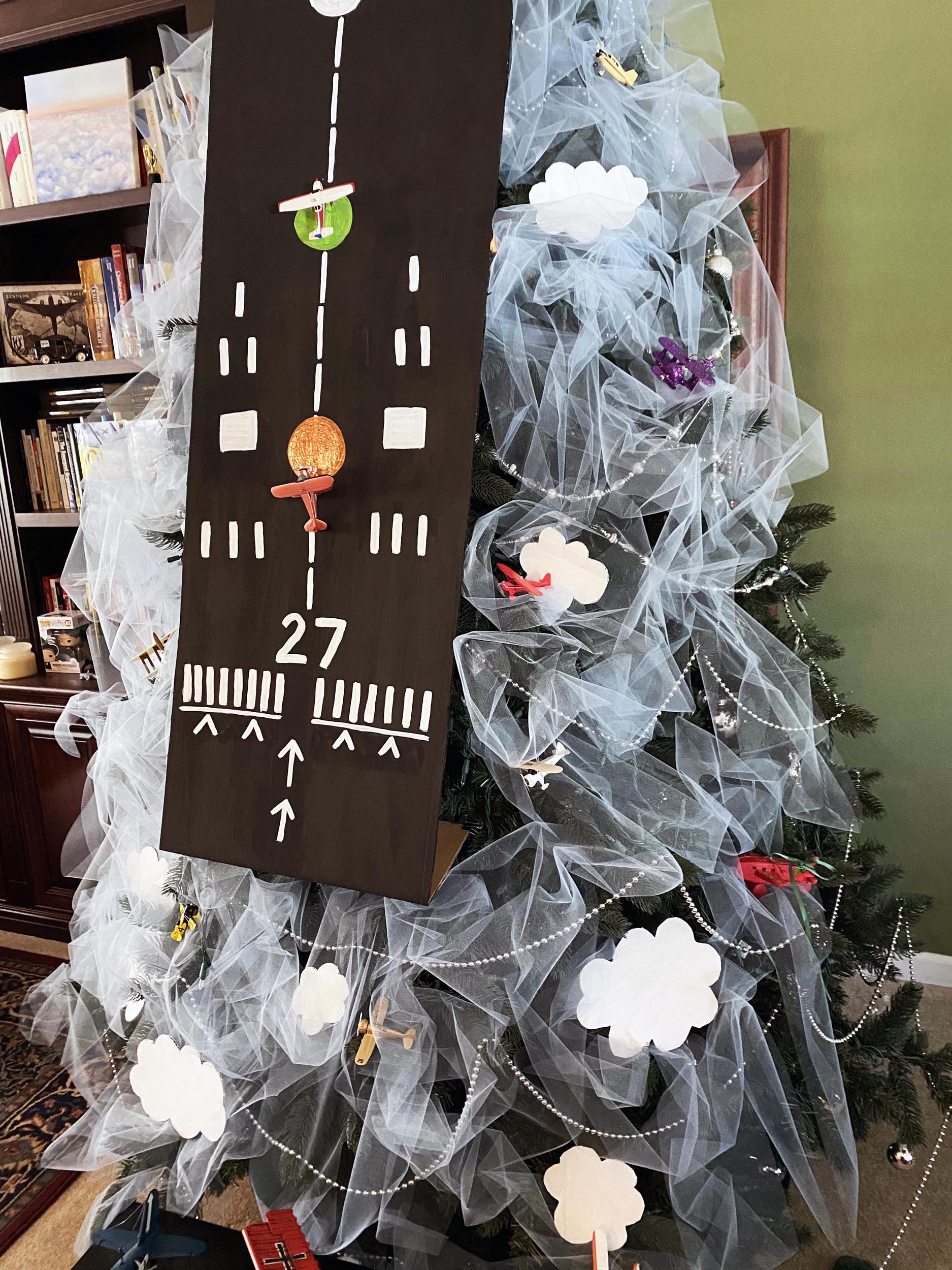 The Airplane Tree: An Ode to Oshkosh